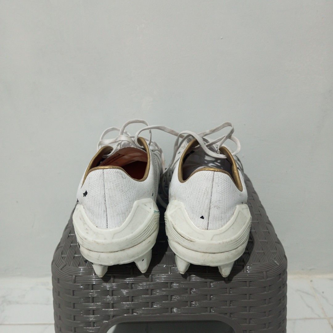 Sepatu Bola Ortus eight, Fesyen Pria, Sepatu , Lainnya di Carousell