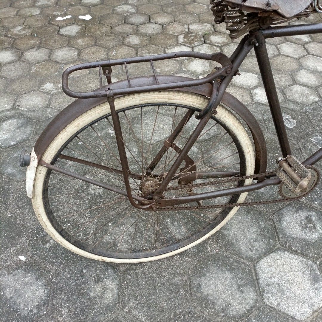 Sepeda onthel jadul, Antik, Pajangan di Carousell