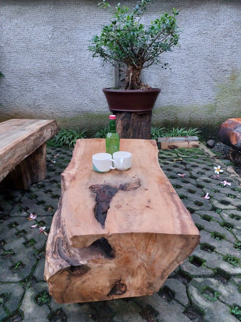 Set up meja dan bangku kayu untuk taman, Perkebunan di Carousell