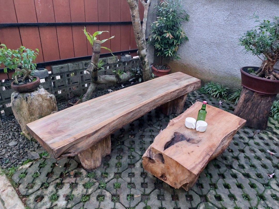 Set up meja dan bangku kayu untuk taman, Perkebunan di Carousell