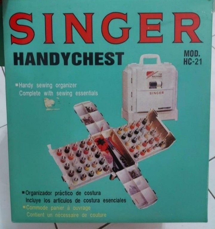 Singer Handy Chest (Sewing Kit), Hobbies & Toys, Collectibles ...