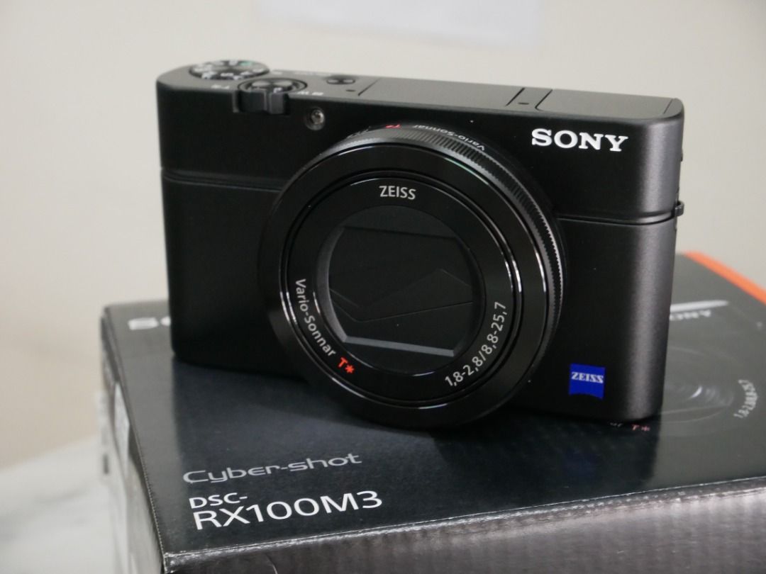 Sony RX-100 M3, Photography, Cameras on Carousell