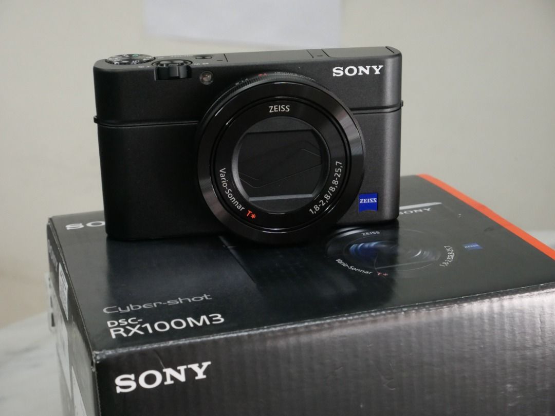 Sony RX-100 M3, Photography, Cameras on Carousell