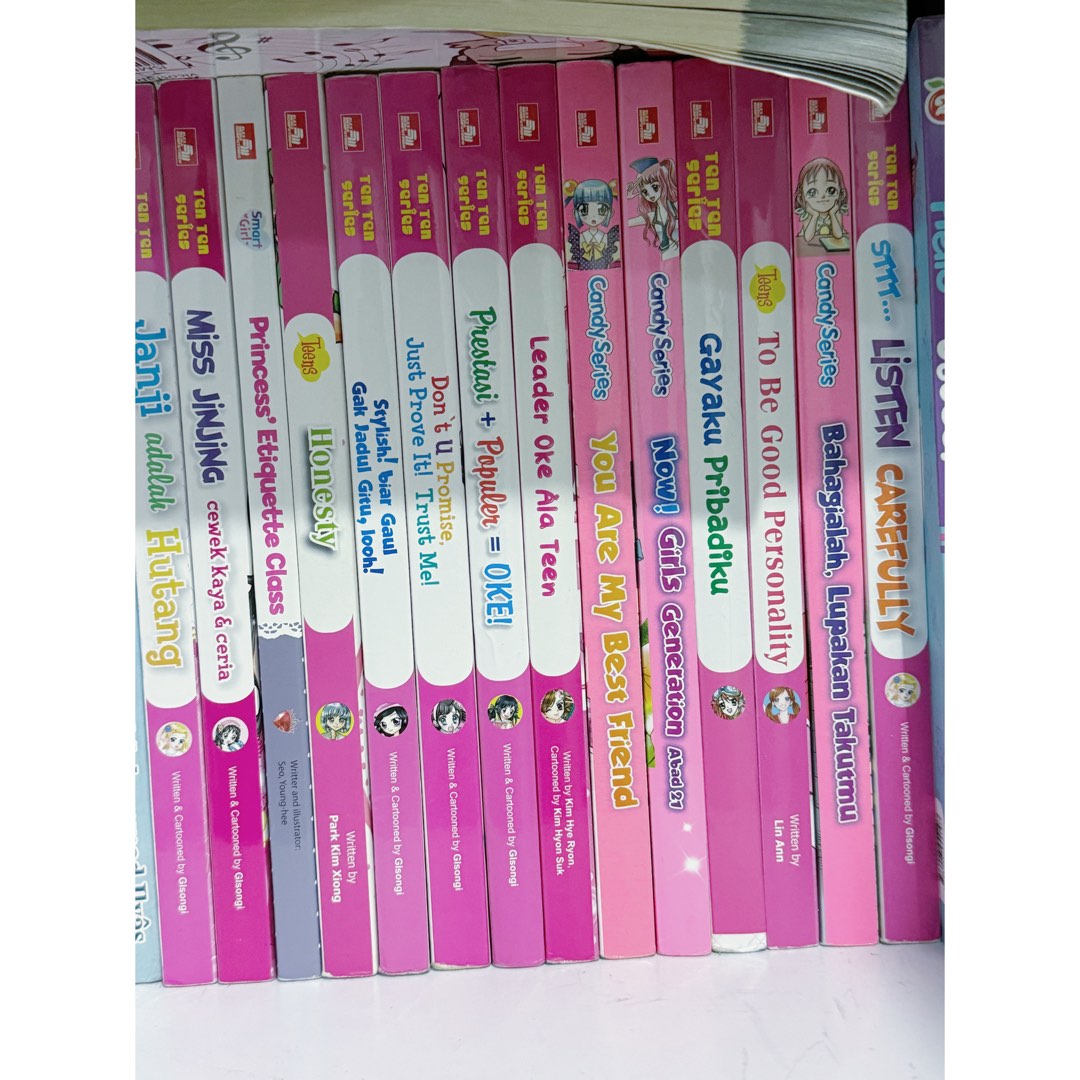 Ten Ten Series Komik, Buku & Alat Tulis, Buku di Carousell