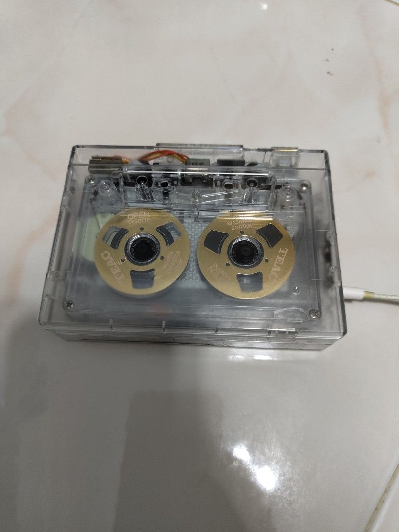 Transparent Wallman Cassette Player with Bluetooth FM Radio Auto ...