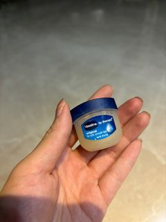 Vaseline petroleum jelly Dijual | Carousell Indonesia
