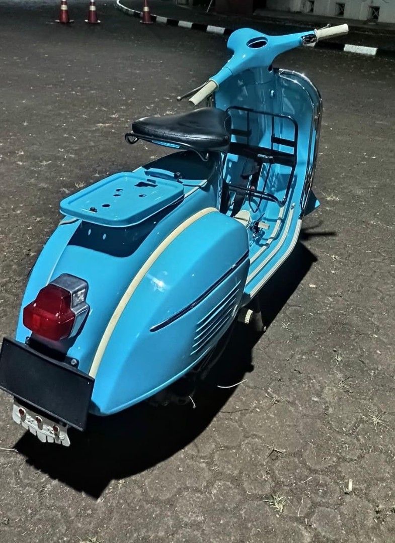 Vespa Super 66 Biru Original