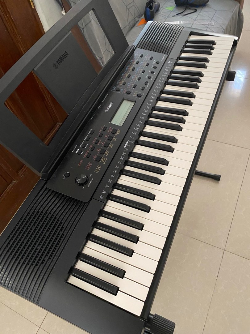 Yamaha PSR-E273 Keyboard with Stand and Music Stand, Hobbies & Toys ...