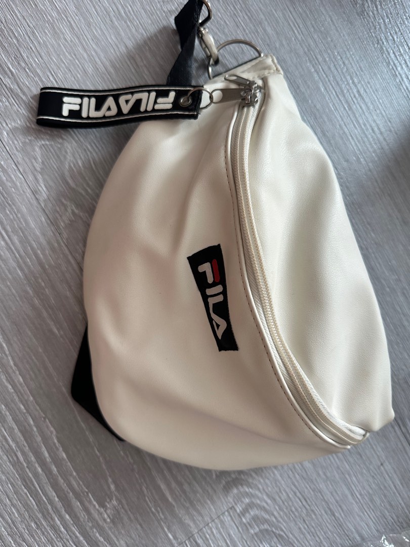 Fila Cross Bag, Women's Fashion, Bags & Wallets, Cross-body Bags on ...