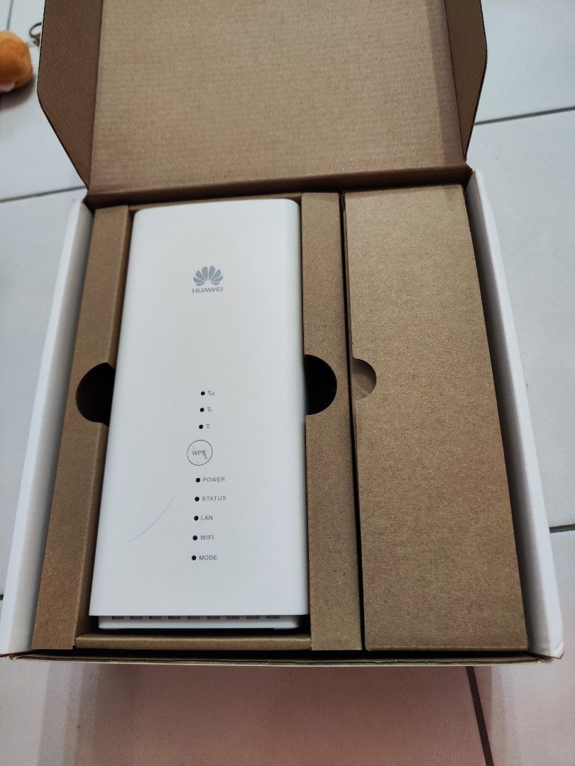 Huawei 4G Router B618, Computers & Tech, Parts & Accessories ...