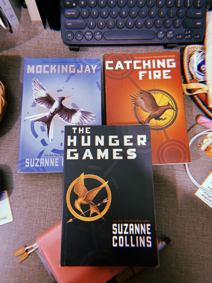 Hunger games trilogy set | suzanne collins, Hobbies & Toys, Books ...
