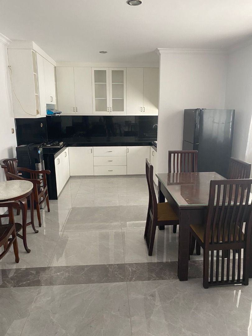jual rumah 3 lantai BGM PIK uk 10x18m baru renovasi, Properti, Dijual ...