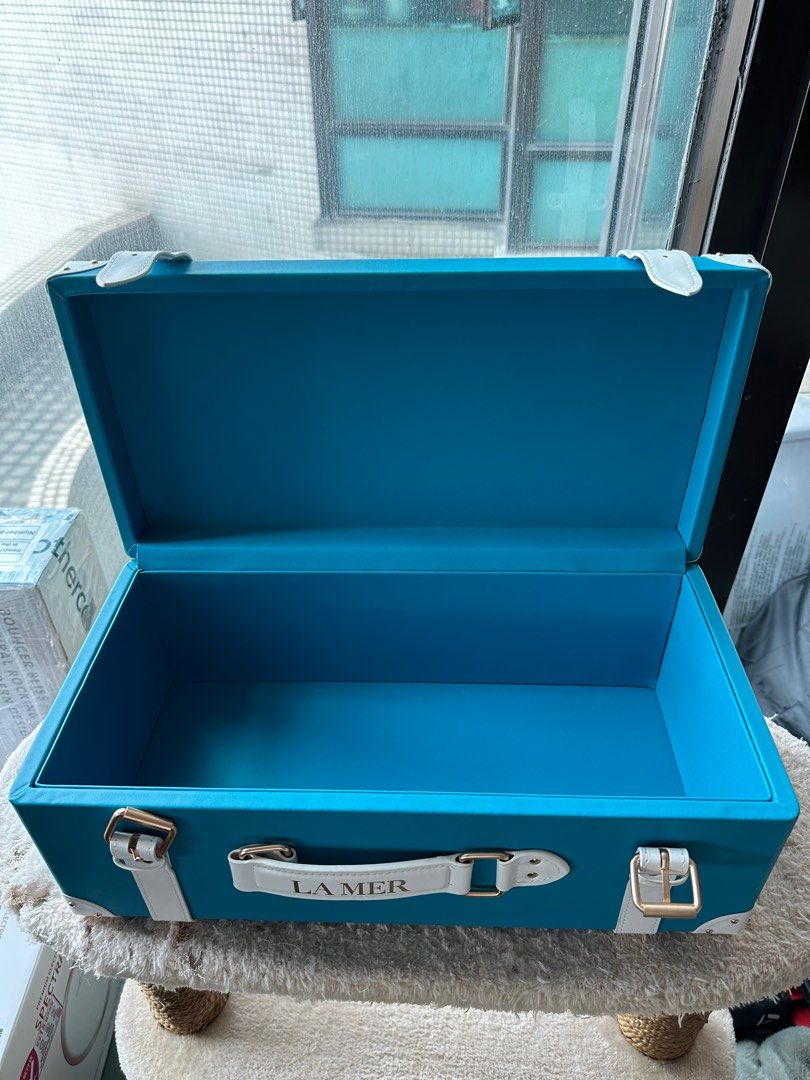 La Mer trunk, 男裝, 袋, 公事包 - Carousell