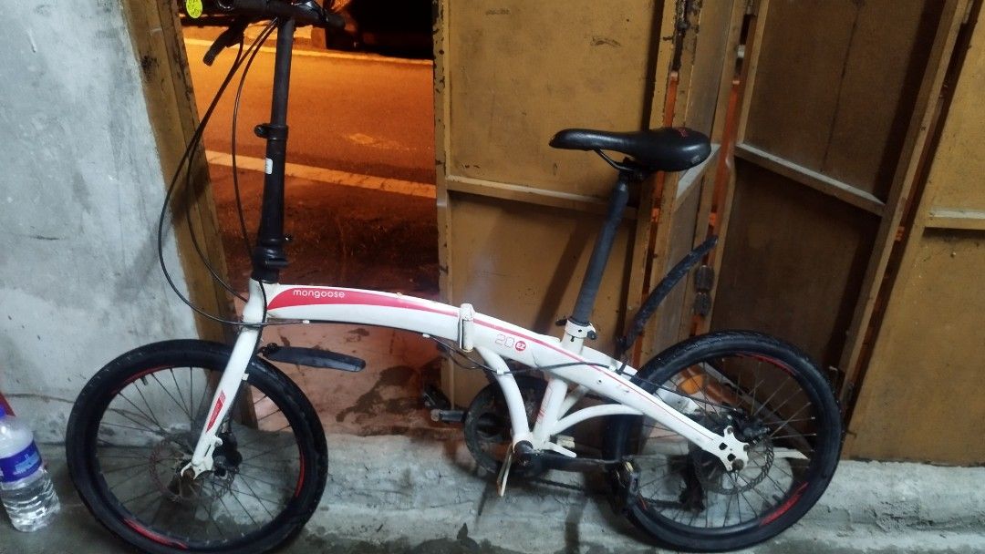 Mongoose folding bike, Sports Equipment, Bicycles & Parts, Bicycles on Carousell
