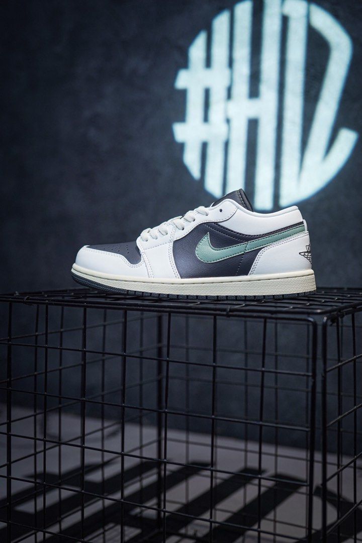 Nike AJ1 Low Jade Smoke, Men's Fashion, Footwear, Sneakers on Carousell