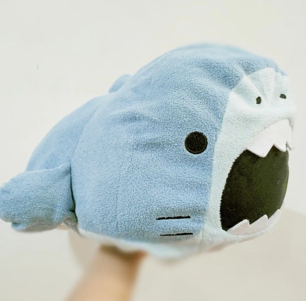 Samezu Jiggy Shark Plushie, Hobbies & Toys, Toys & Games on Carousell