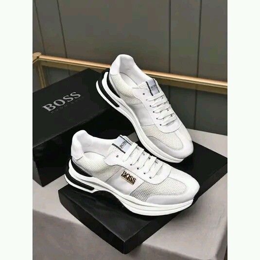 Sepatu branded, Fesyen Pria, Sepatu , Lainnya di Carousell