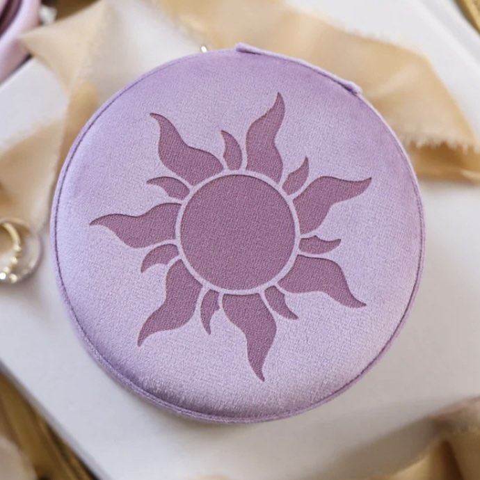 Tangled Velvet Jewelry Box, Women's Fashion, Jewelry & Organisers ...
