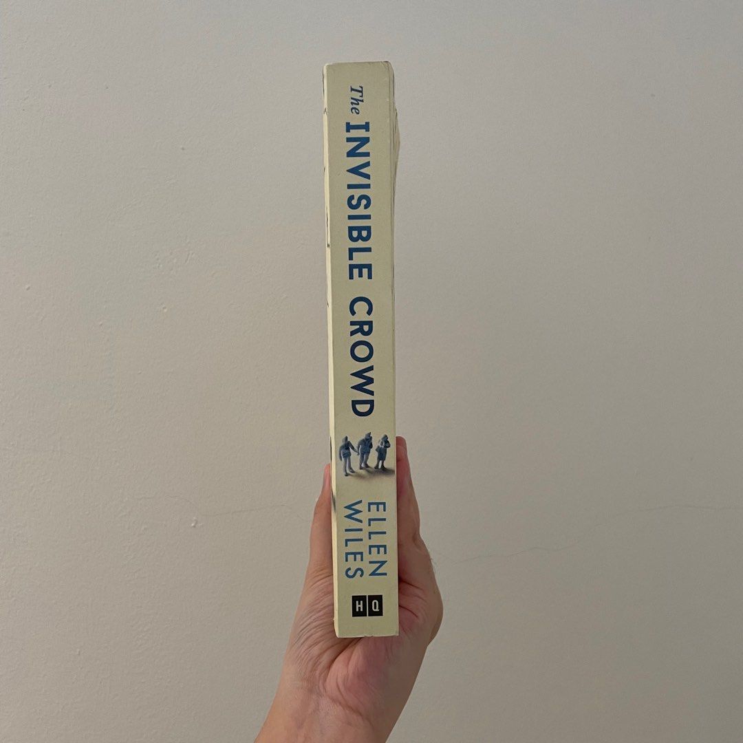 The Invisible Crowd new, Buku & Alat Tulis, Buku di Carousell