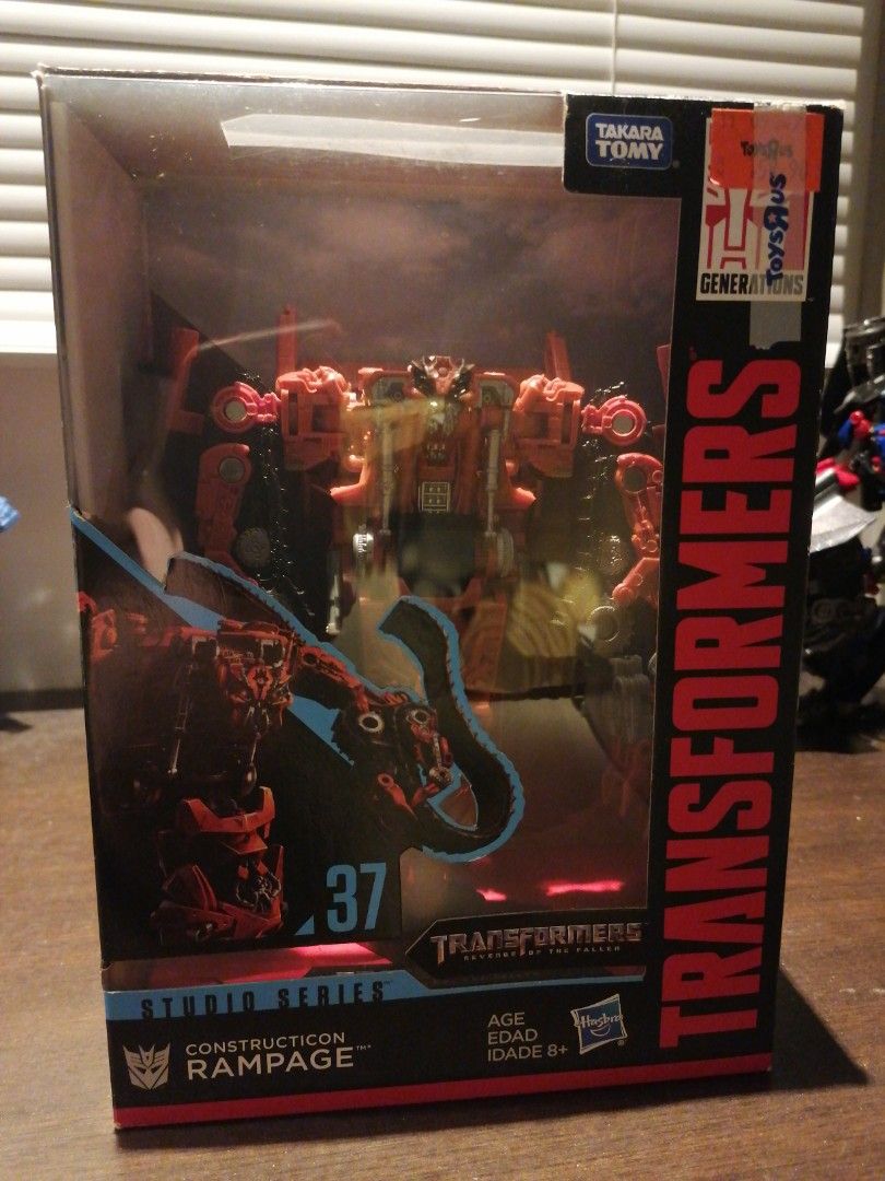 Transformers Studio Series 37 Voyager Class Revenge of the Fallen Movie ...