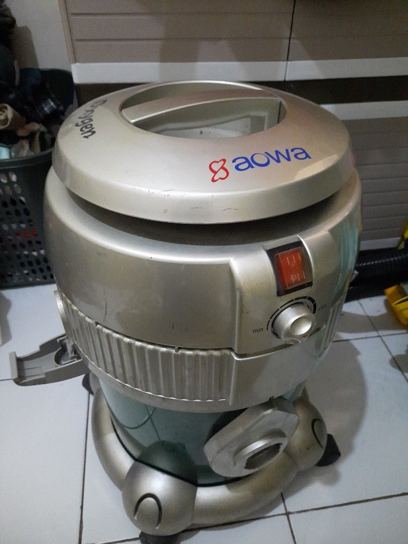 VACUUM CLEANER AOWA, Elektronik, Lainnya di Carousell