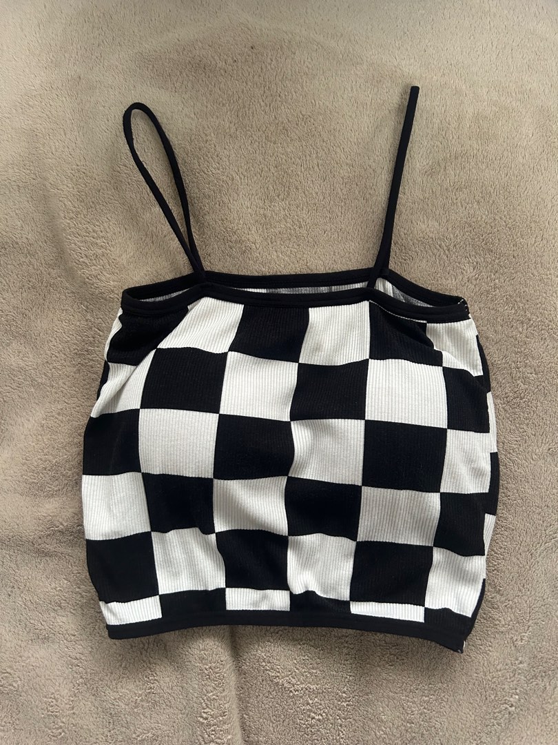 Checkered Black and White Crop Top with Built-in Bra, Women's Fashion ...