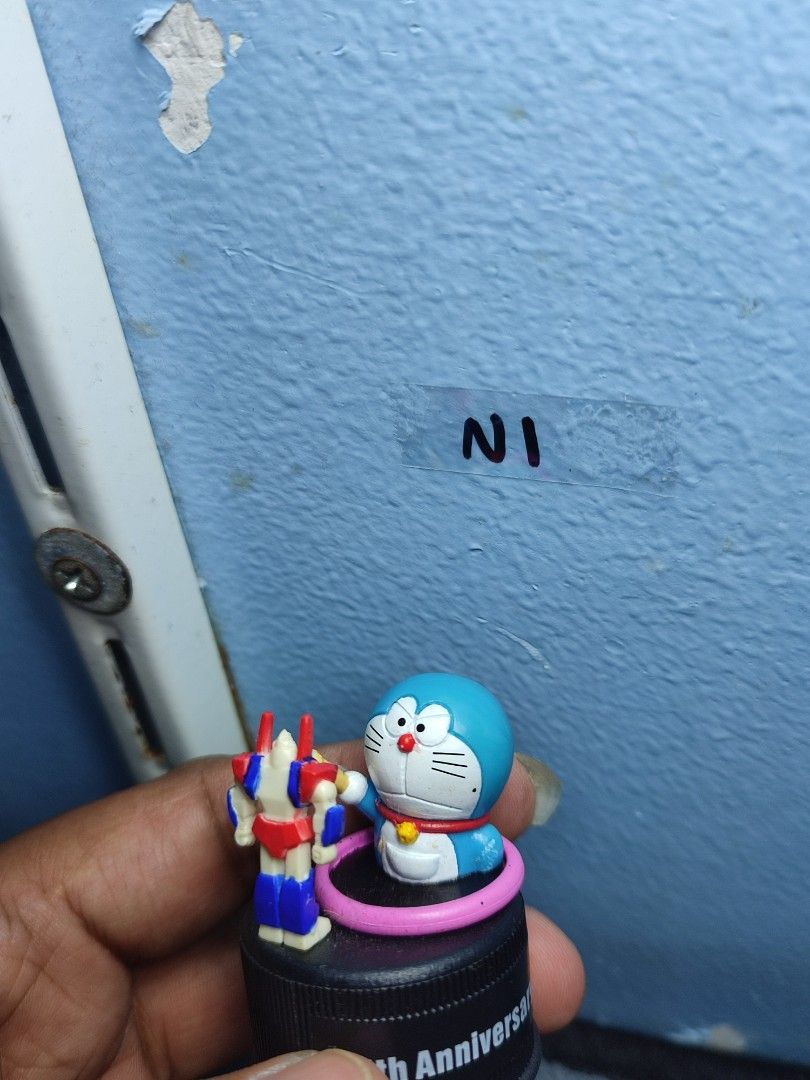 Doraemon bottle crown, Hobbies & Toys, Toys & Games on Carousell