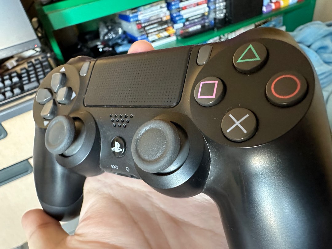 Dualshock 4 v2, Video Gaming, Video Game Consoles, PlayStation on Carousell