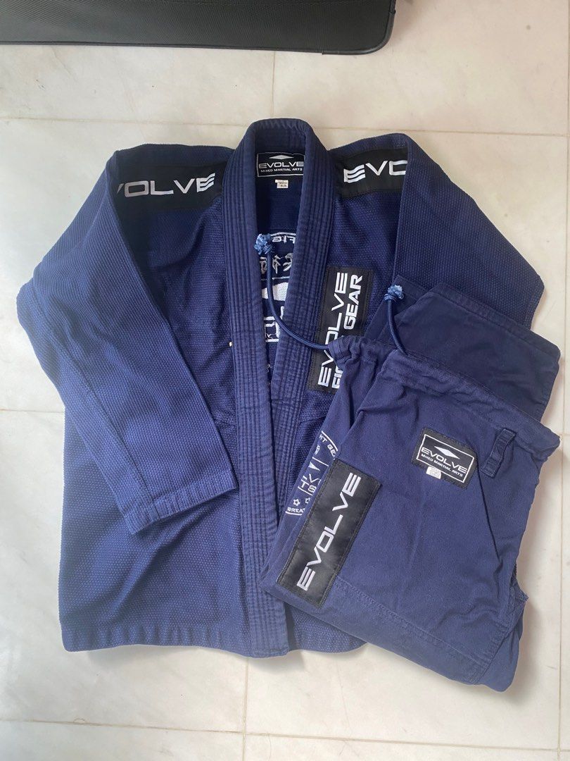 Evolve MMA Brazilian jiu jitsu gi, Men's Fashion, Activewear on Carousell