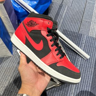 Jordan 1 Reverse Bred Low, Men's Fashion, Footwear, Sneakers on Carousell