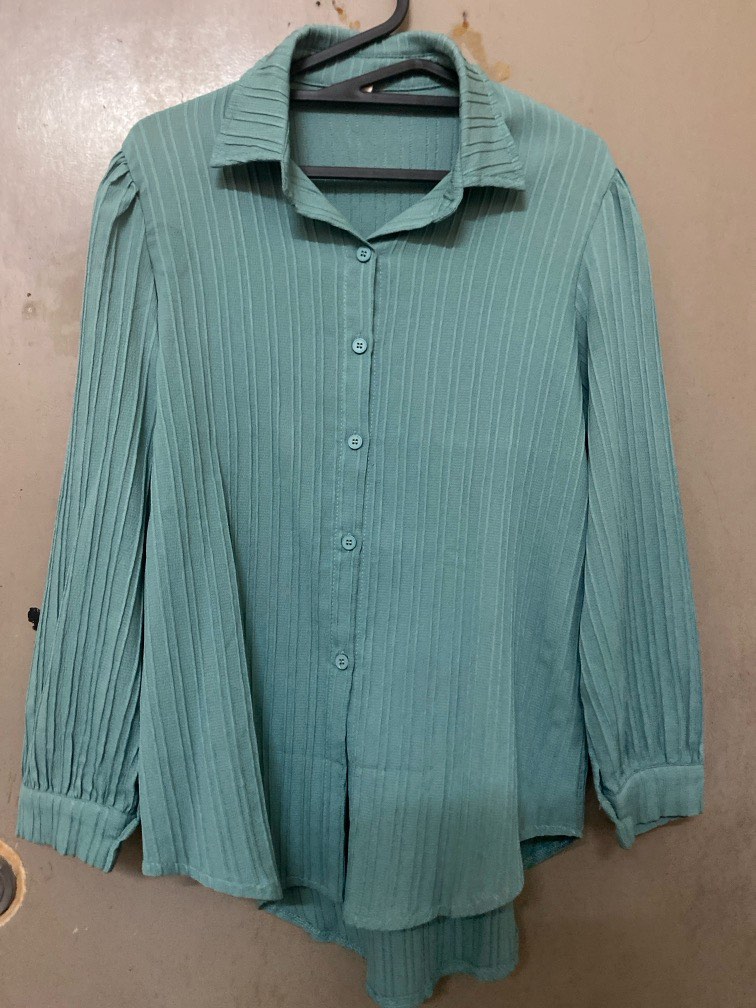 Kameja, Women's Fashion, Activewear on Carousell