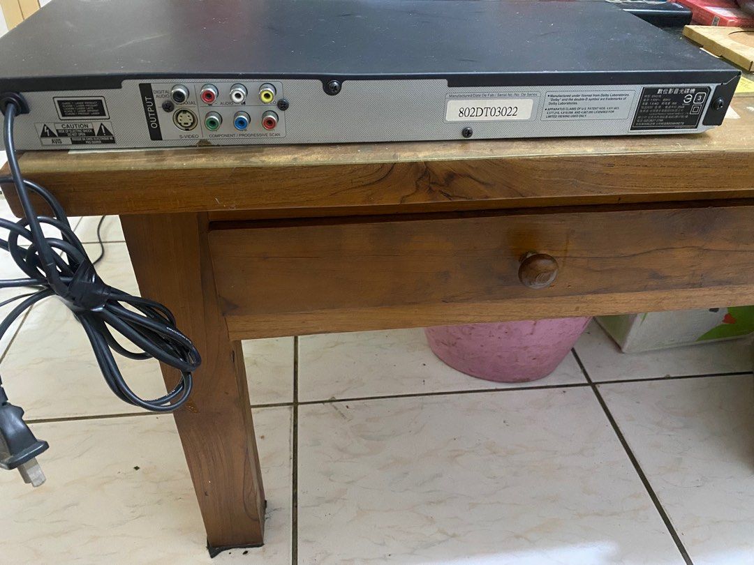 LG DVD 功能正常無遙控600含運, 家具及居家用品, 廚具和餐具, 其他廚具和餐具在旋轉拍賣
