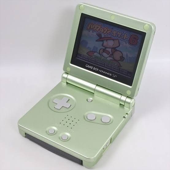 LF: Gameboy Advance SP Pearl Green, Video Gaming, Video Game Consoles ...