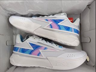 Lining son of flash gen z, Men's Fashion, Footwear, Sneakers on Carousell