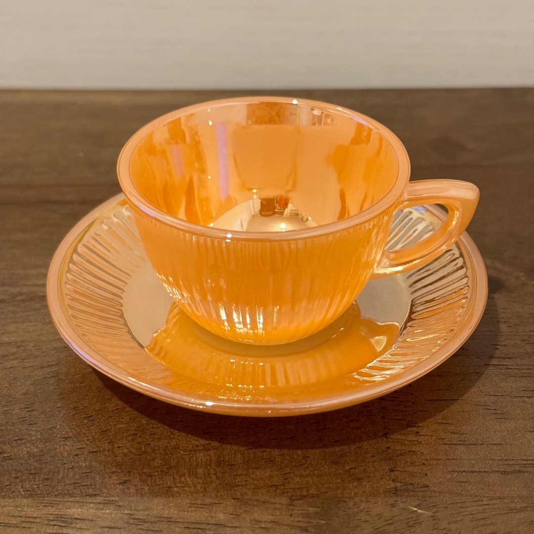 Rare Fire King espresso cup & saucer peach luster, 傢俬＆家居, 廚具和餐具, 茶具配件 ...