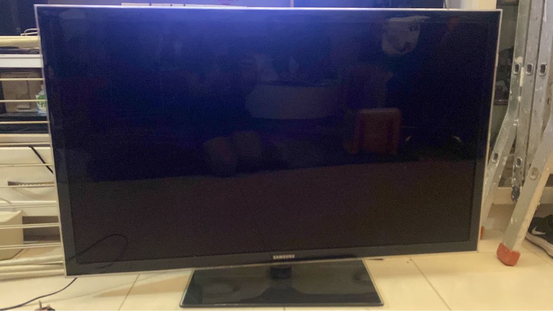 Samsung 46” UA-46D5000 Multi System LED TV, TV & Home Appliances, TV ...