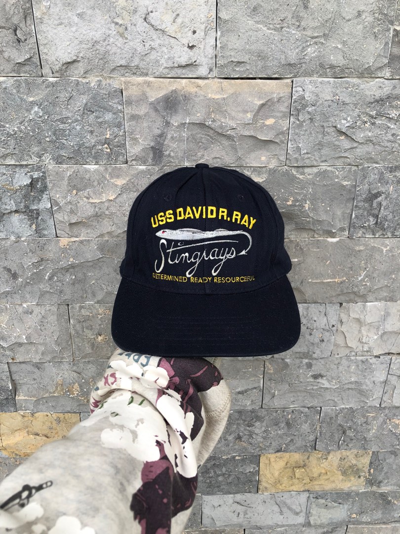 Vtg Caps Uss David R.Ray, Fesyen Pria, Aksesoris, Topi di Carousell