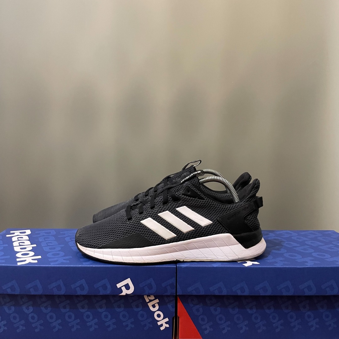 42 - Sepatu Lari Running Adidas Second Bekas Adidas Questar Ride Core ...
