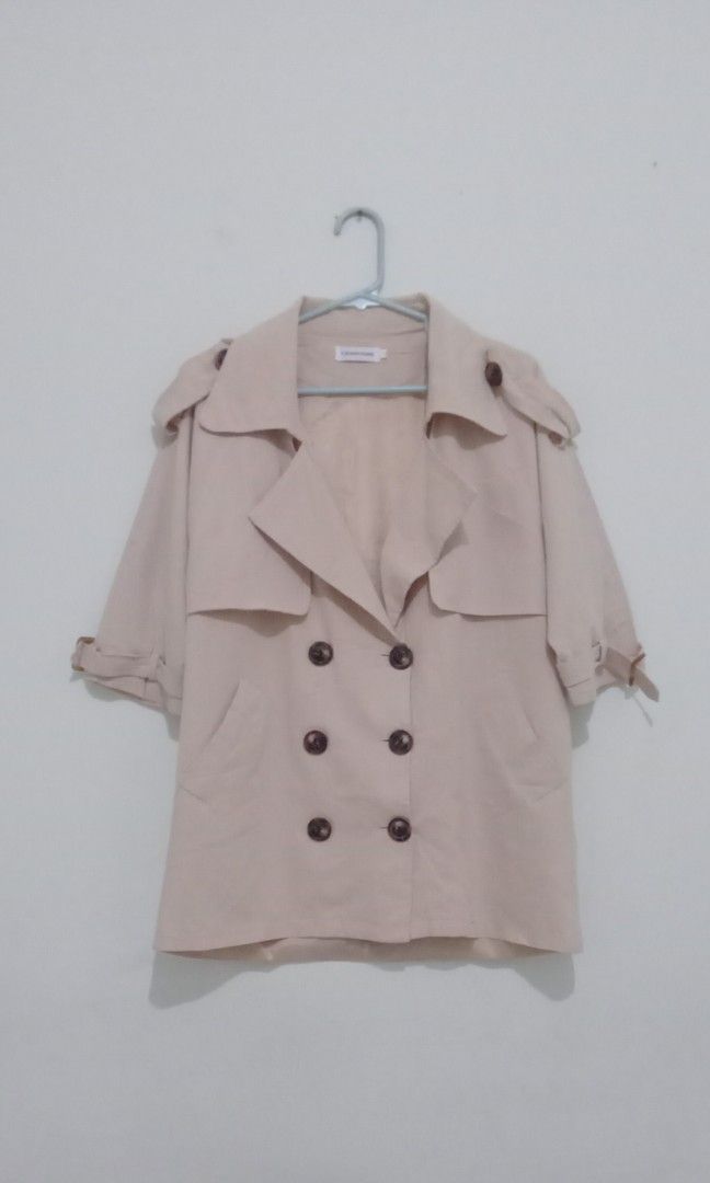 Blazer coat YI MI YANG GUANG, Fesyen Wanita, Pakaian Wanita, Baju ...