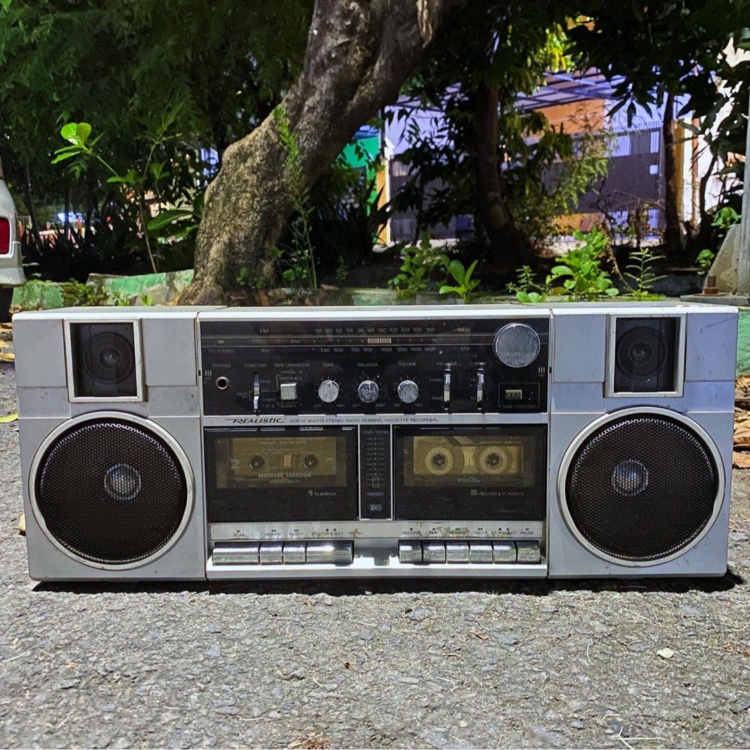 Boombox Realistic SCR-17, Elektronik, Audio di Carousell