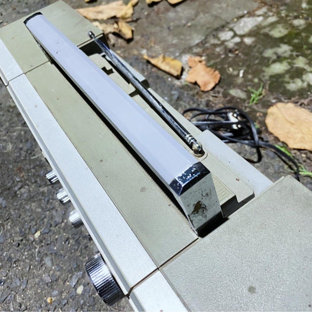 Boombox Realistic SCR-17, Elektronik, Audio di Carousell