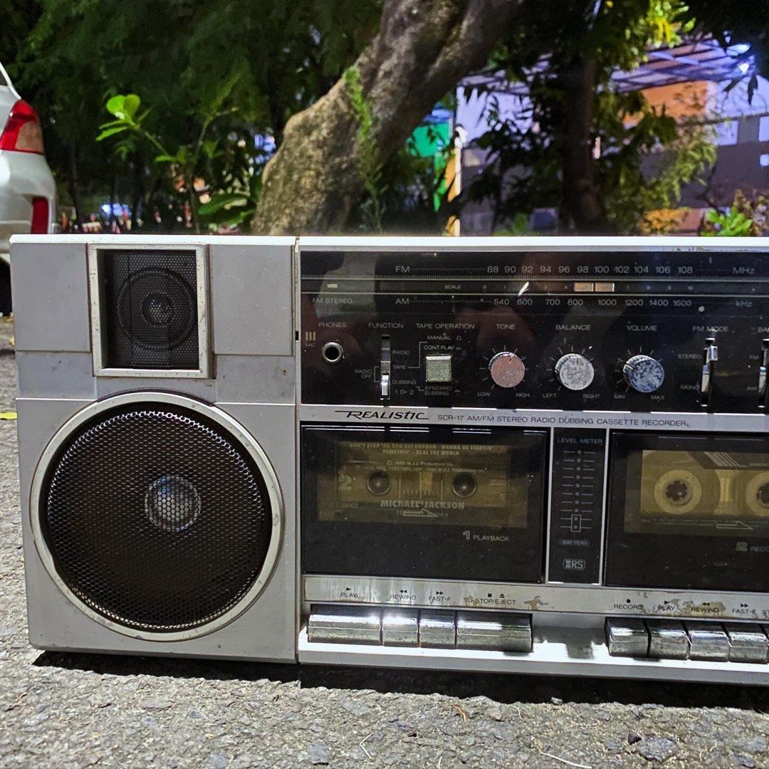 Boombox Realistic SCR-17, Elektronik, Audio di Carousell