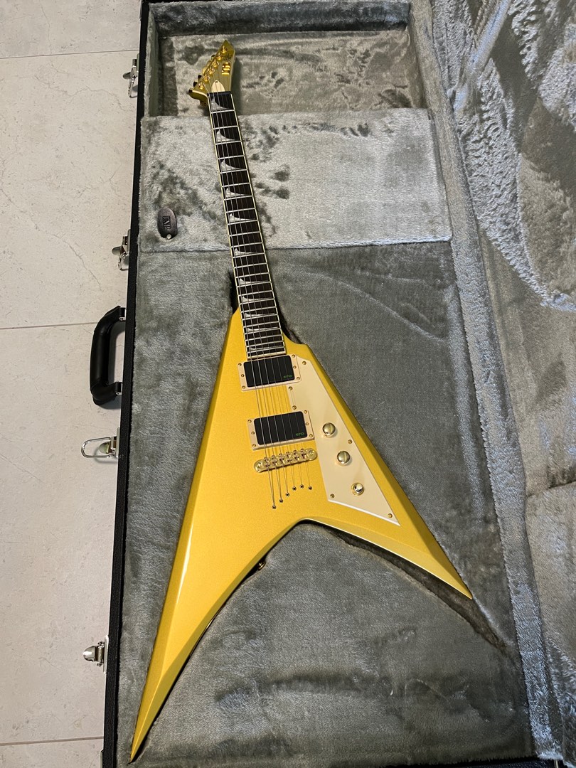 ESP LTD KH-V Kirk Hammett Signature Electric Guitar - Metallic Gold ...