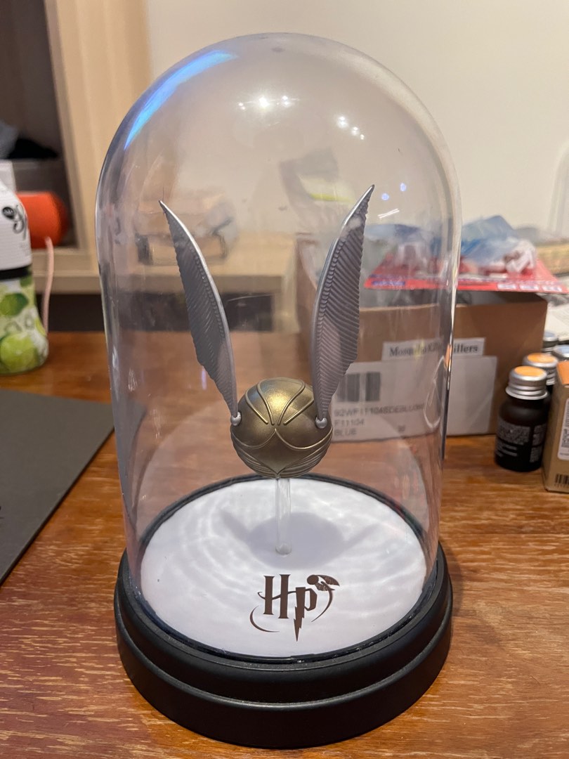 Harry Potter Snitch Model, 興趣及遊戲, 收藏品及紀念品, 明星周邊 - Carousell