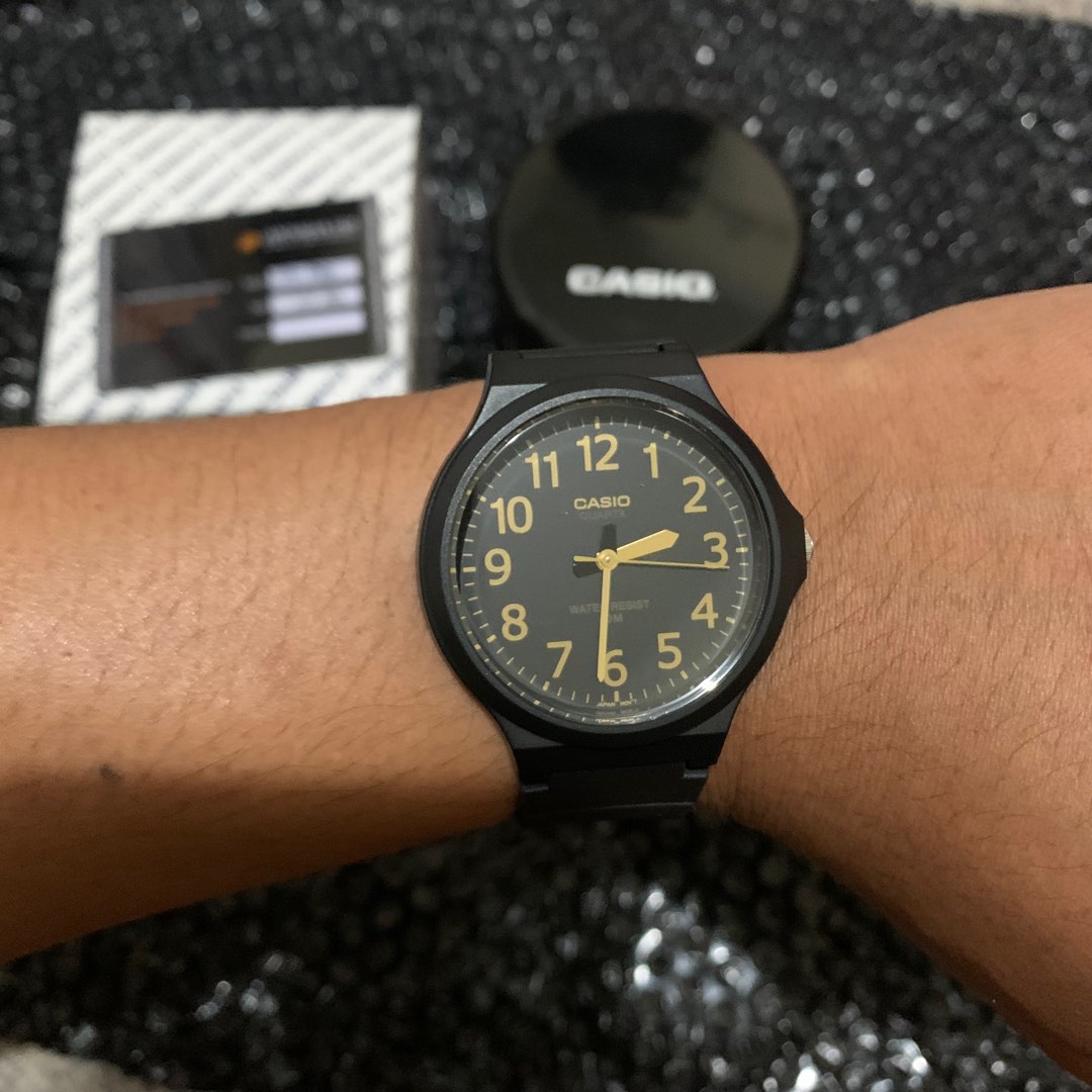Jam tangan casio mw-240, Fesyen Pria, Jam Tangan di Carousell