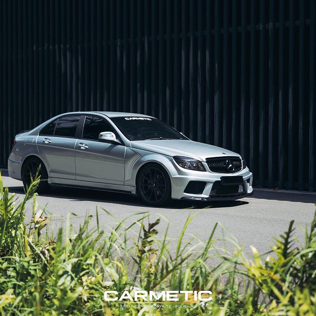 Mercedes C Class Sport Sedan Saloon car spray paint to Silverstone ...