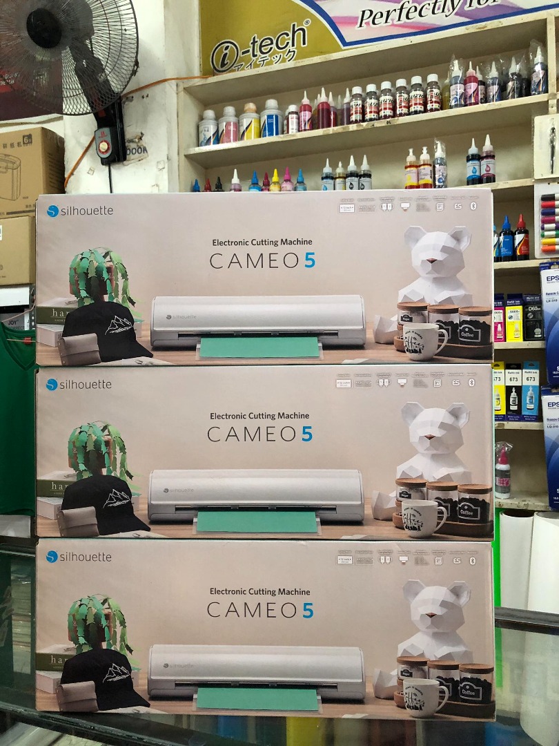 NEW CAMEO 5 CUTTER PLOTTER - BLACK / WHITE, Hobbies & Toys, Stationary ...