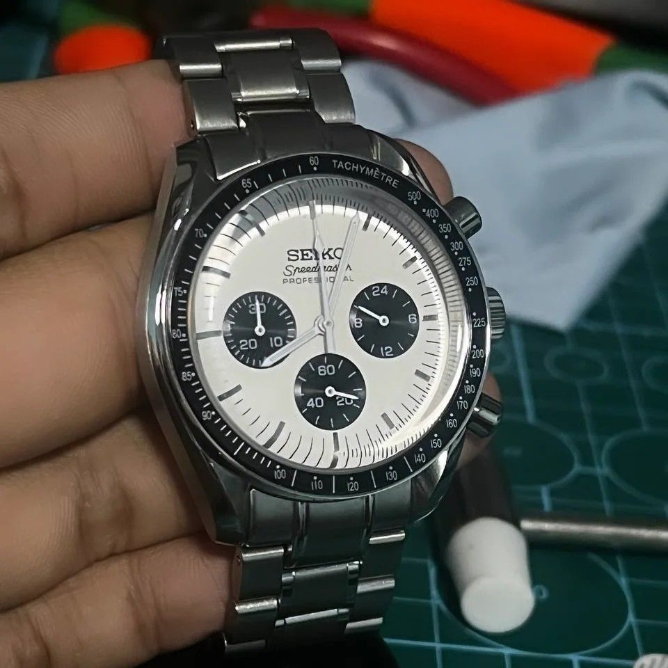 Seiko Speedmaster Panda Mod, Men's Fashion, Watches & Accessories ...