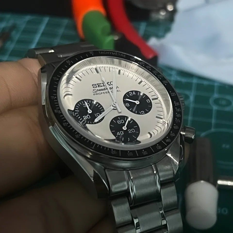 Seiko Speedmaster Panda Mod, Men's Fashion, Watches & Accessories ...