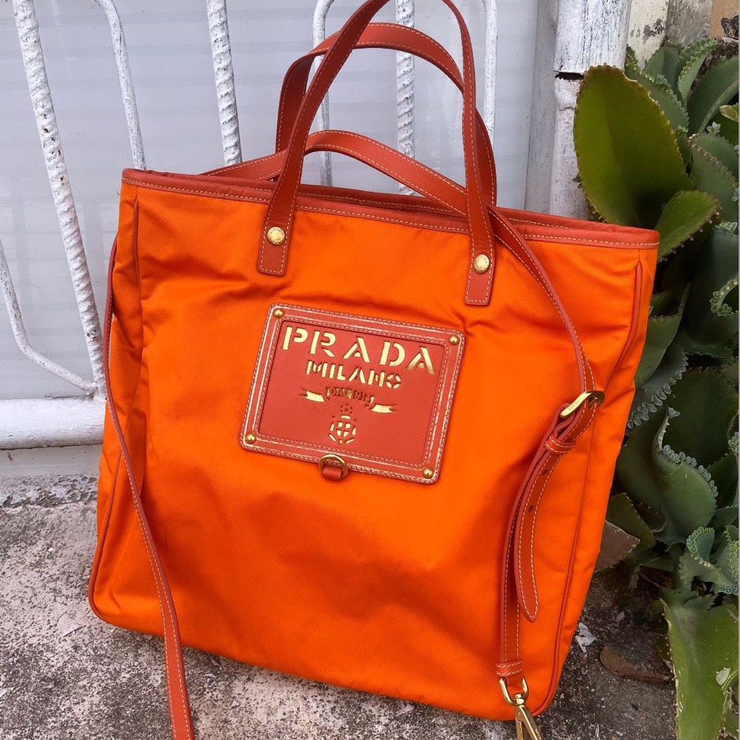 TAS PRADA MILANO SECOND BRANDED, Barang Mewah, Tas & Dompet di Carousell